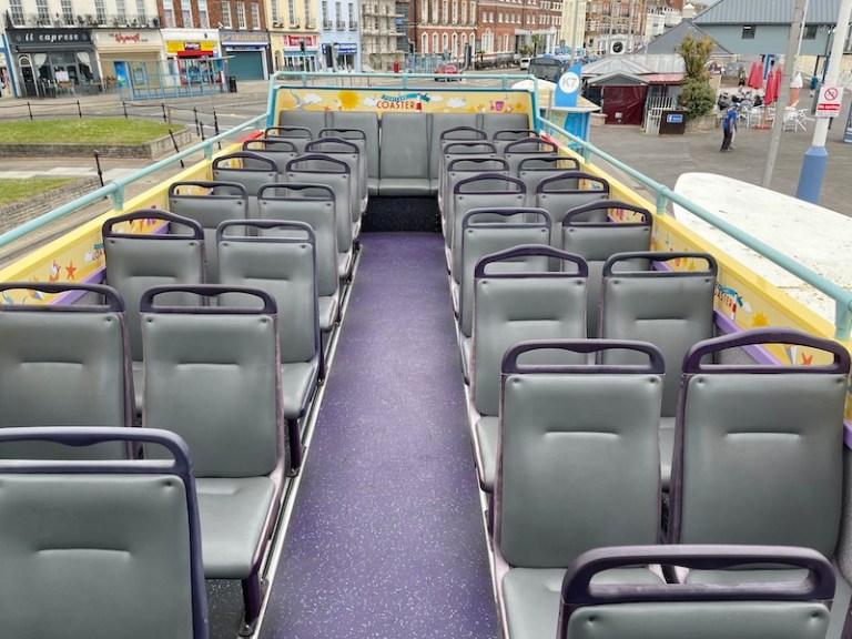 The Jurassic Coaster – BusAndTrainUser