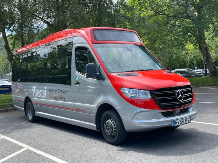 My fflecsi friend – BusAndTrainUser