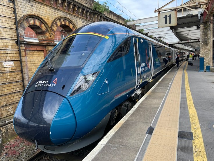 Avanti’s Class 805s enter service – BusAndTrainUser