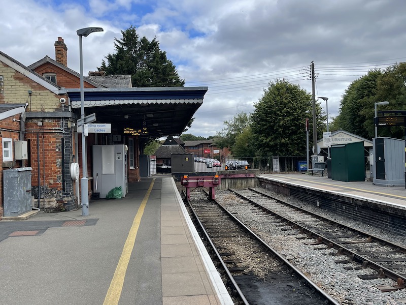 A disastrous day on the Thames Branches – BusAndTrainUser