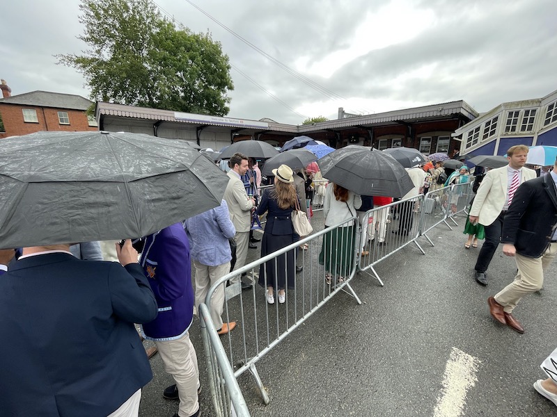 A disastrous day on the Thames Branches – BusAndTrainUser