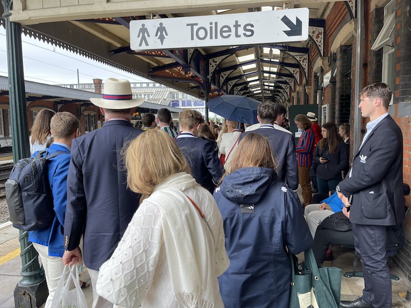 A disastrous day on the Thames Branches – BusAndTrainUser