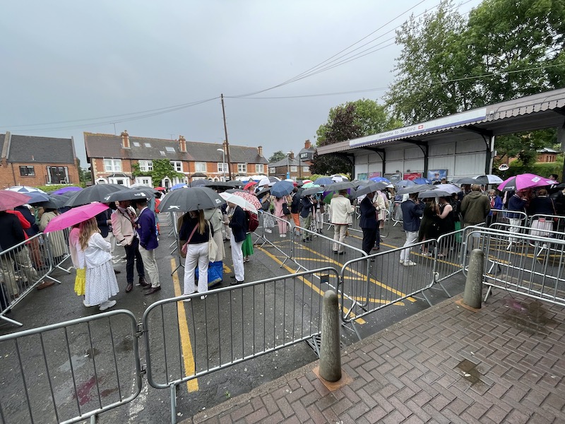 A disastrous day on the Thames Branches – BusAndTrainUser