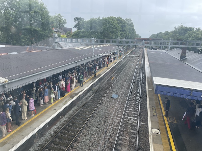 A disastrous day on the Thames Branches – BusAndTrainUser