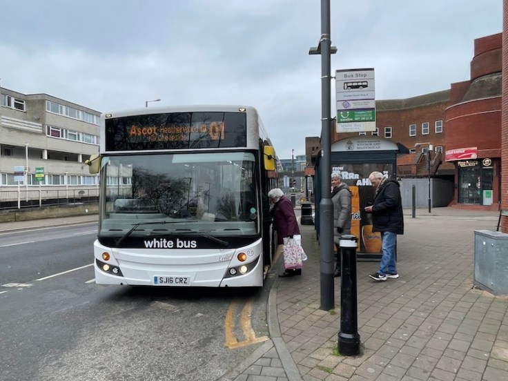 Britain’s Top 10 Quirky Bus routes: 10 White Bus route 01 – BusAndTrainUser