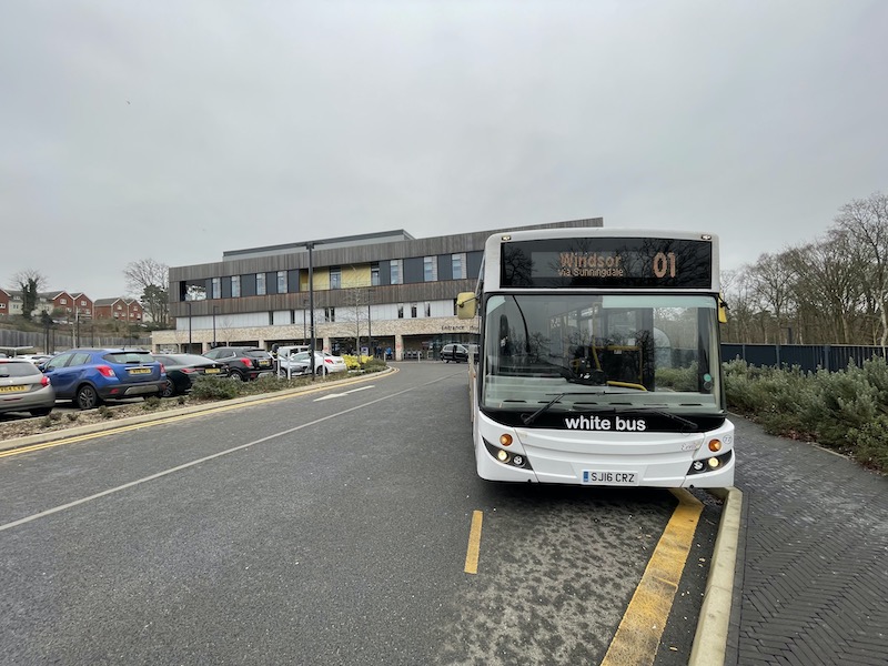 Britain’s Top 10 Quirky Bus routes: 10 White Bus route 01 – BusAndTrainUser