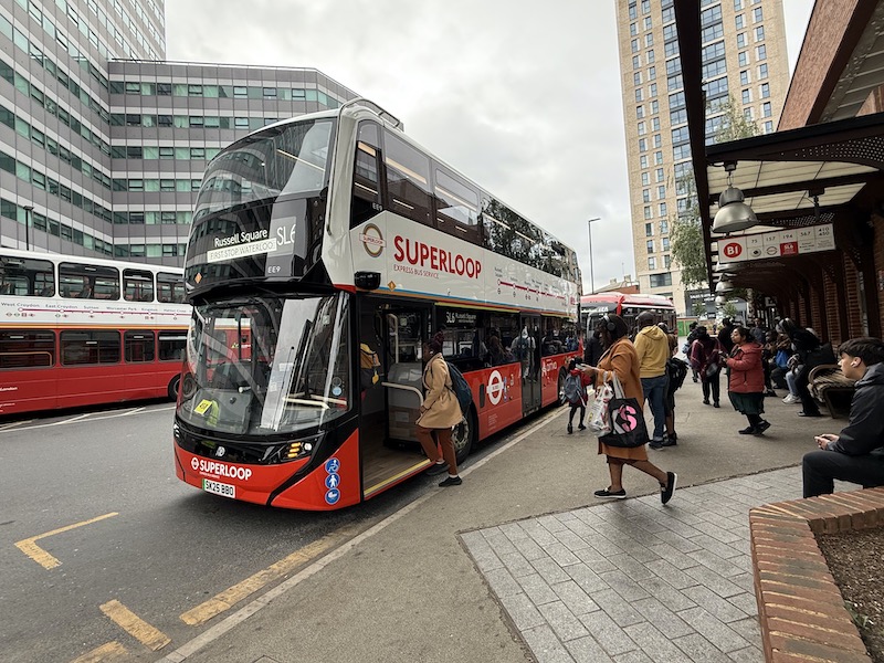 A ride on the SL6 – BusAndTrainUser
