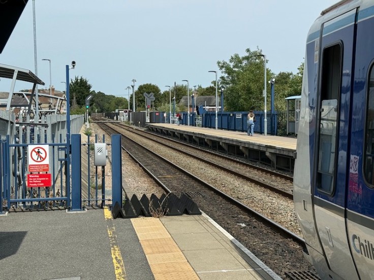 Places with two stations: 18 Bicester – BusAndTrainUser